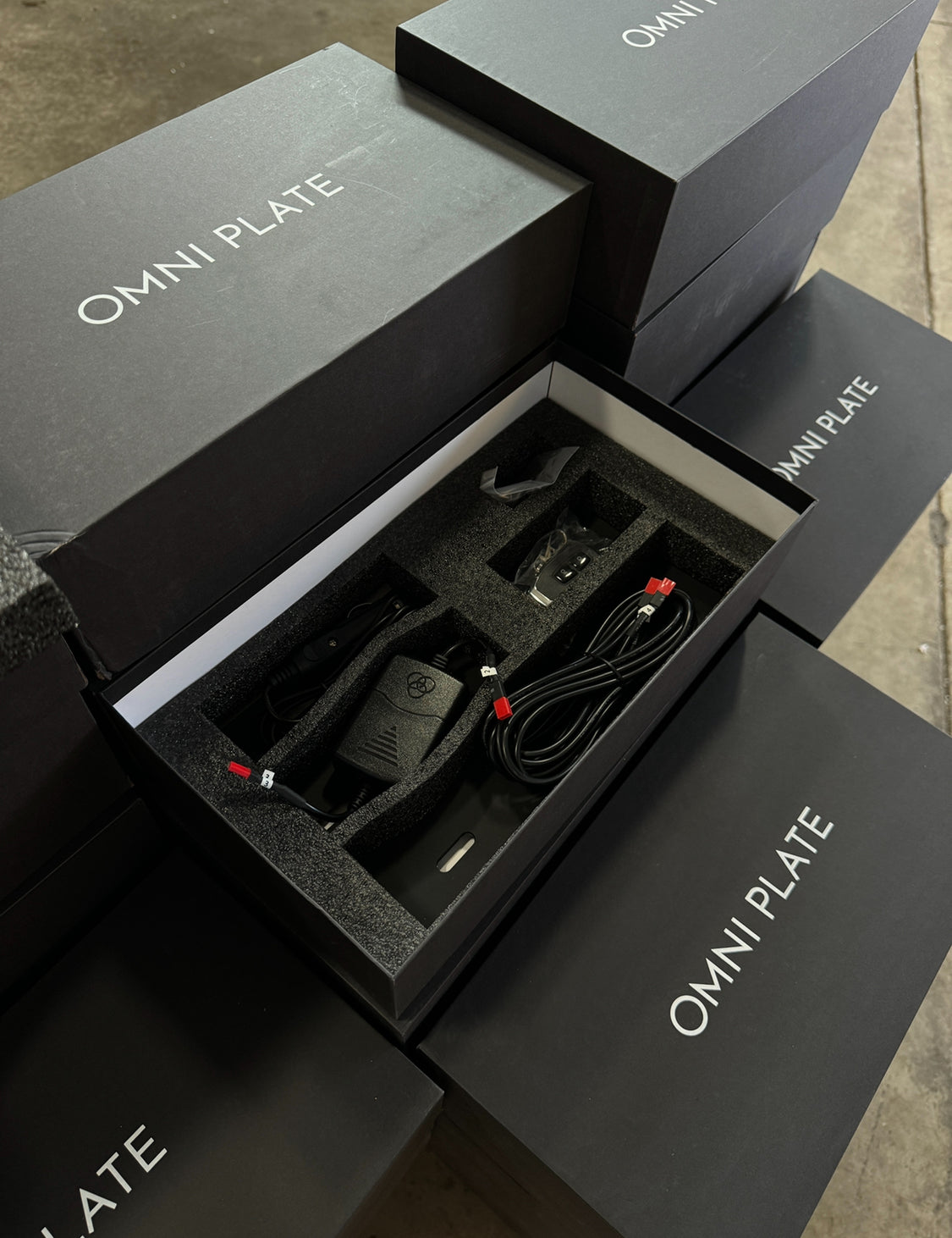Omni Stealth Blur Vanish Plate - V3 – MidWest Bimmer Supply